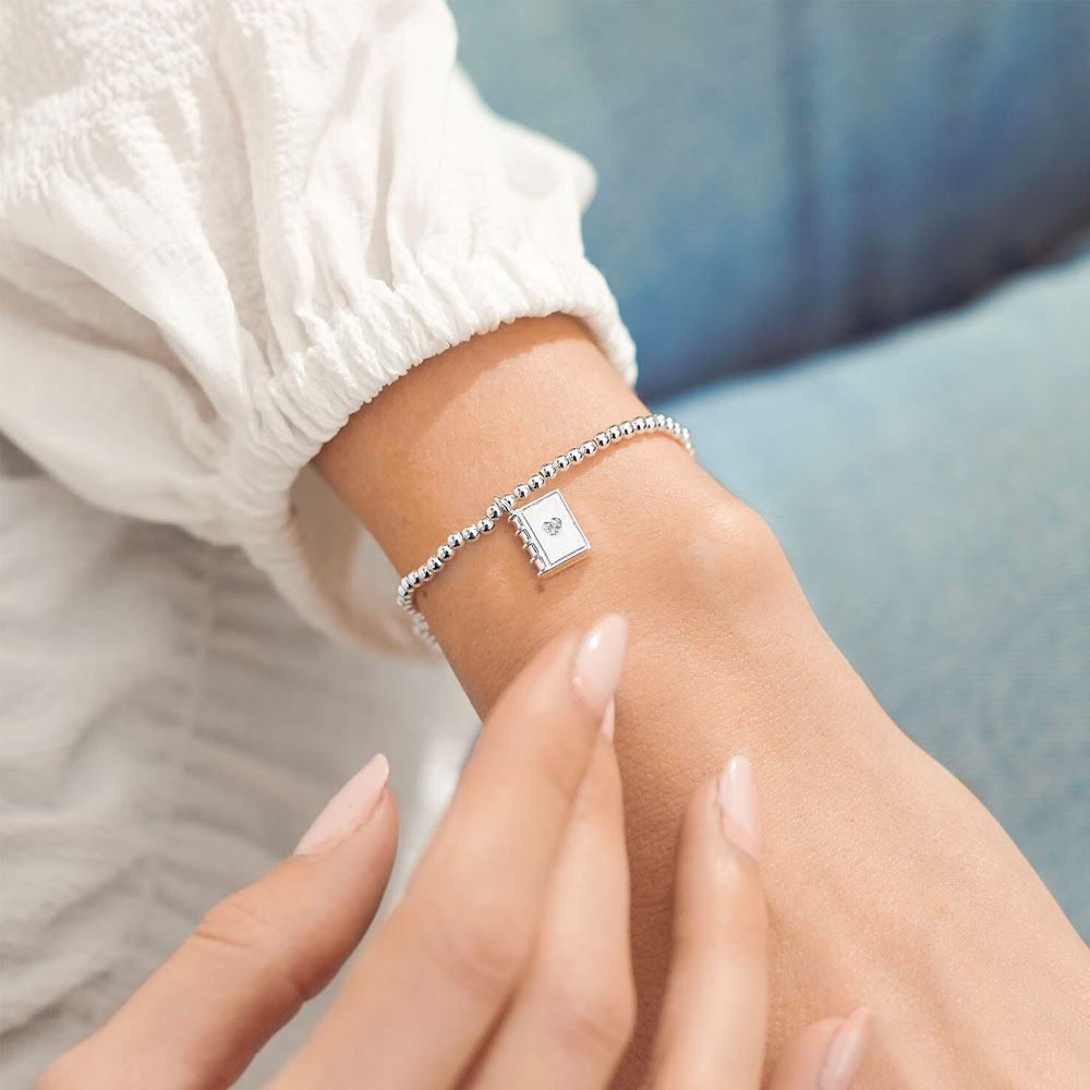 Joma Jewellery A Little New Chapter Bracelet | Utility Gift UK