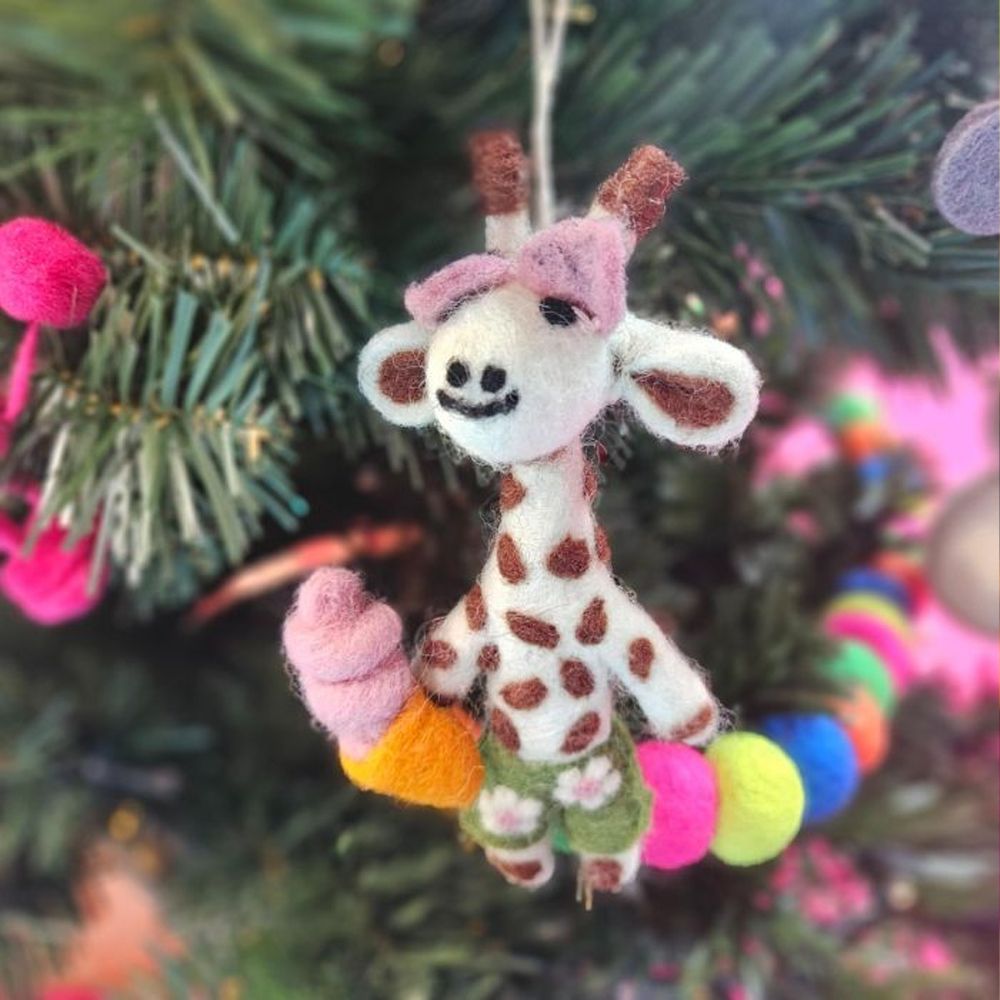 Buy the Ginny Giraffe Safari | Felt So Good Fair Trade