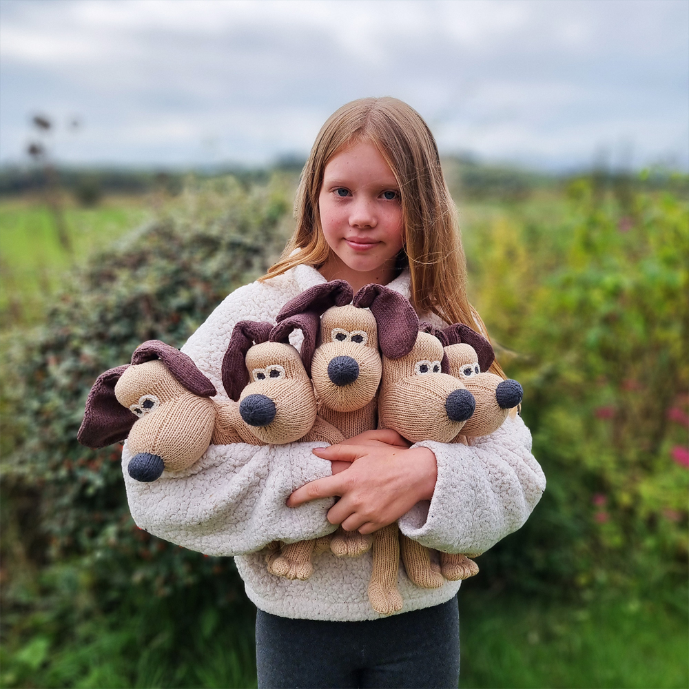 Buy the ChunkiChilli Gromit Knitted Toy | Aardman