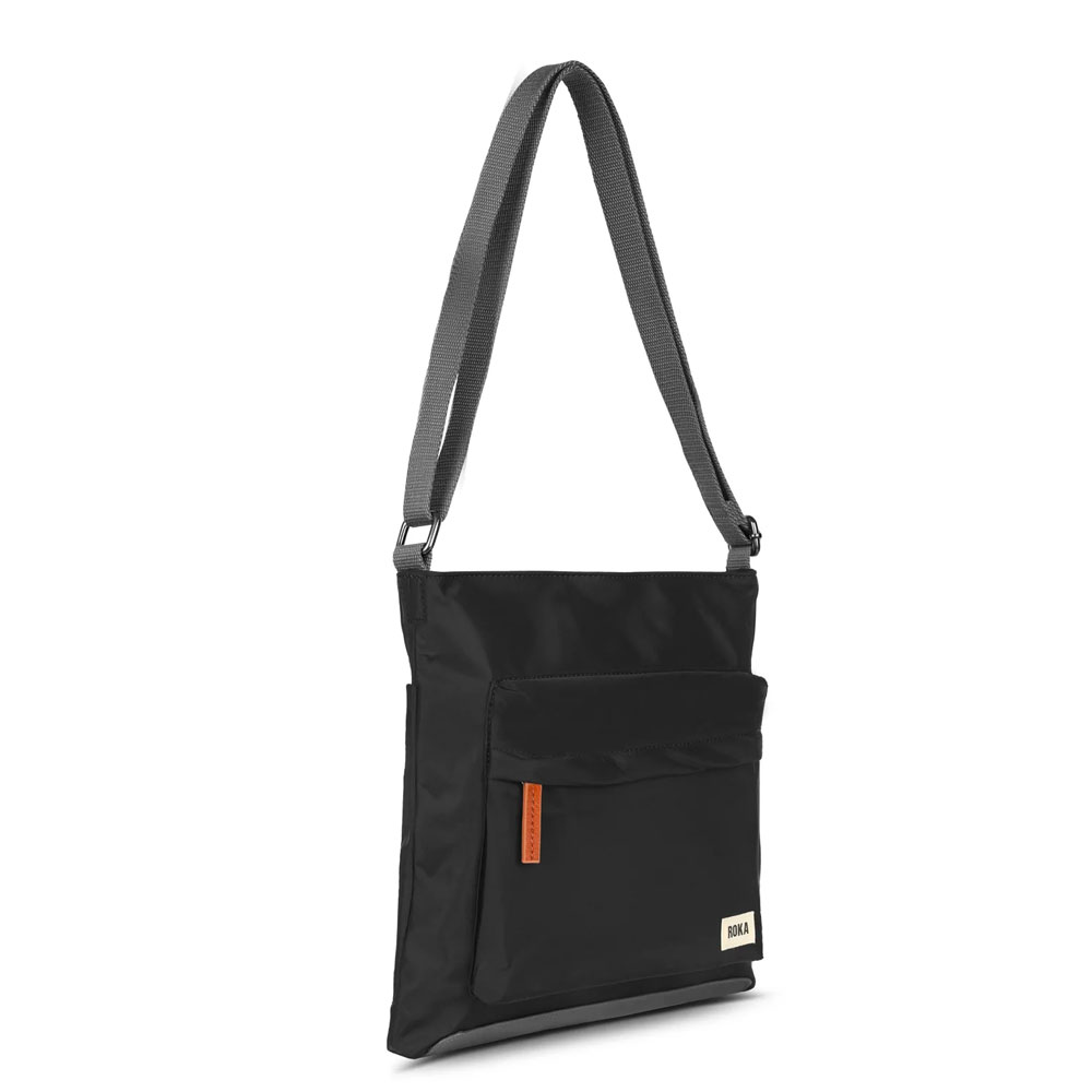 ROKA Kennington B Medium Black | Utility Gift UK