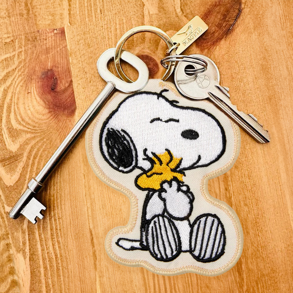 Snoopy Key Charm Hug | Utility Gift UK